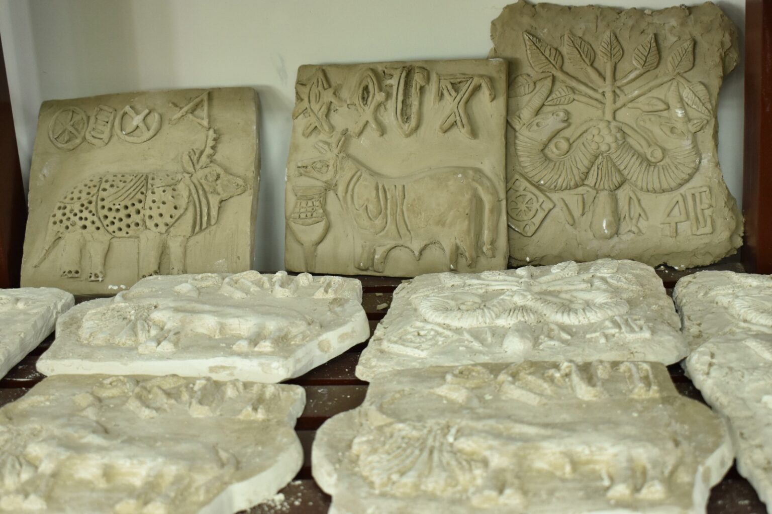 Aror University - Home