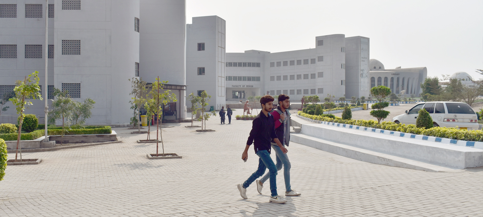 Aror University - Home