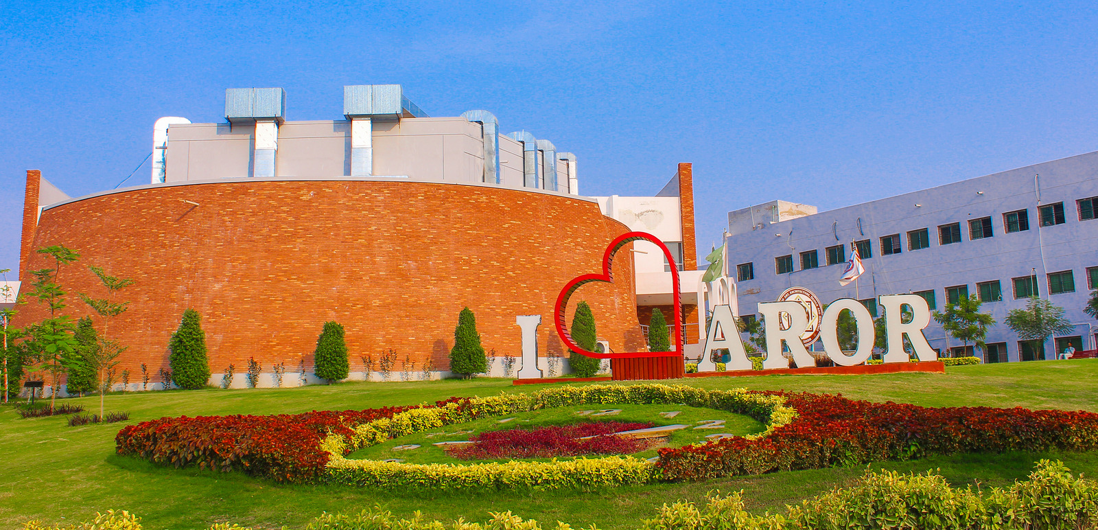 Aror University - Home